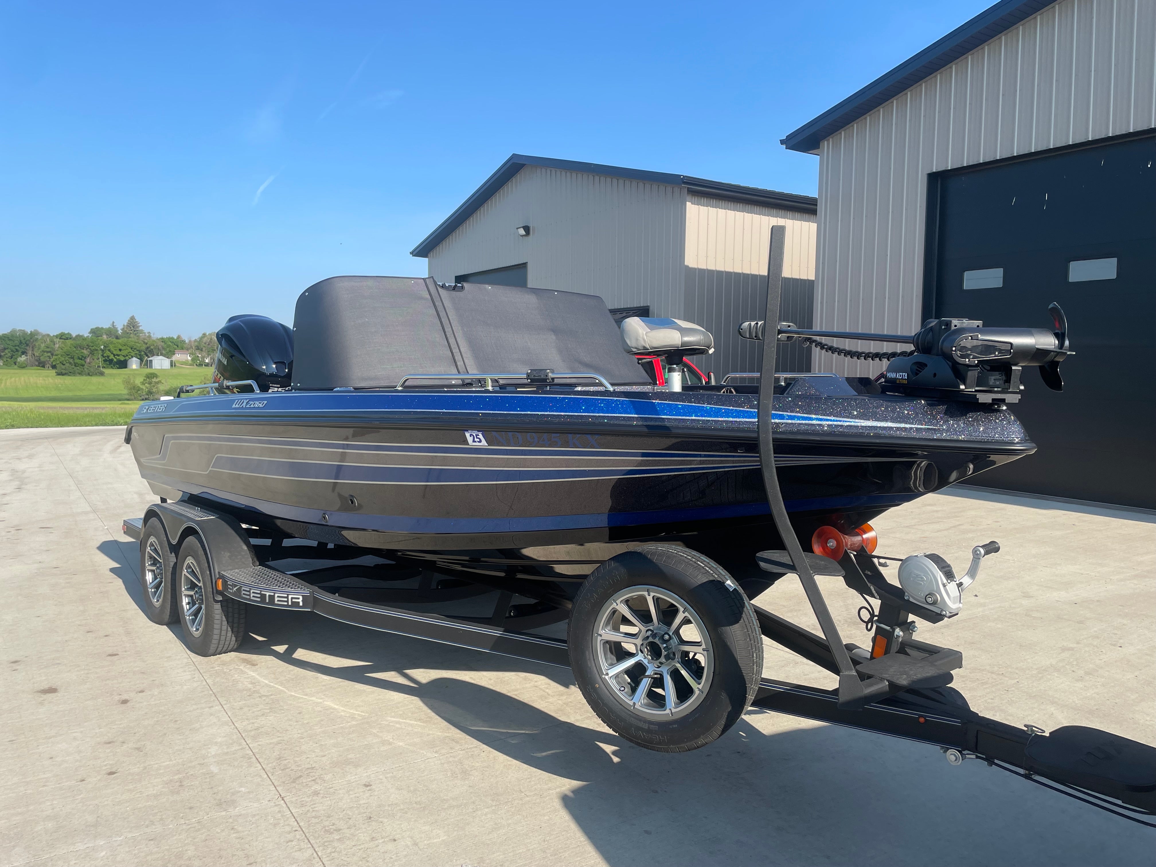 Skeeter Boat Windshields 2025 Skeeter ZXR21 | Marshall's Marine